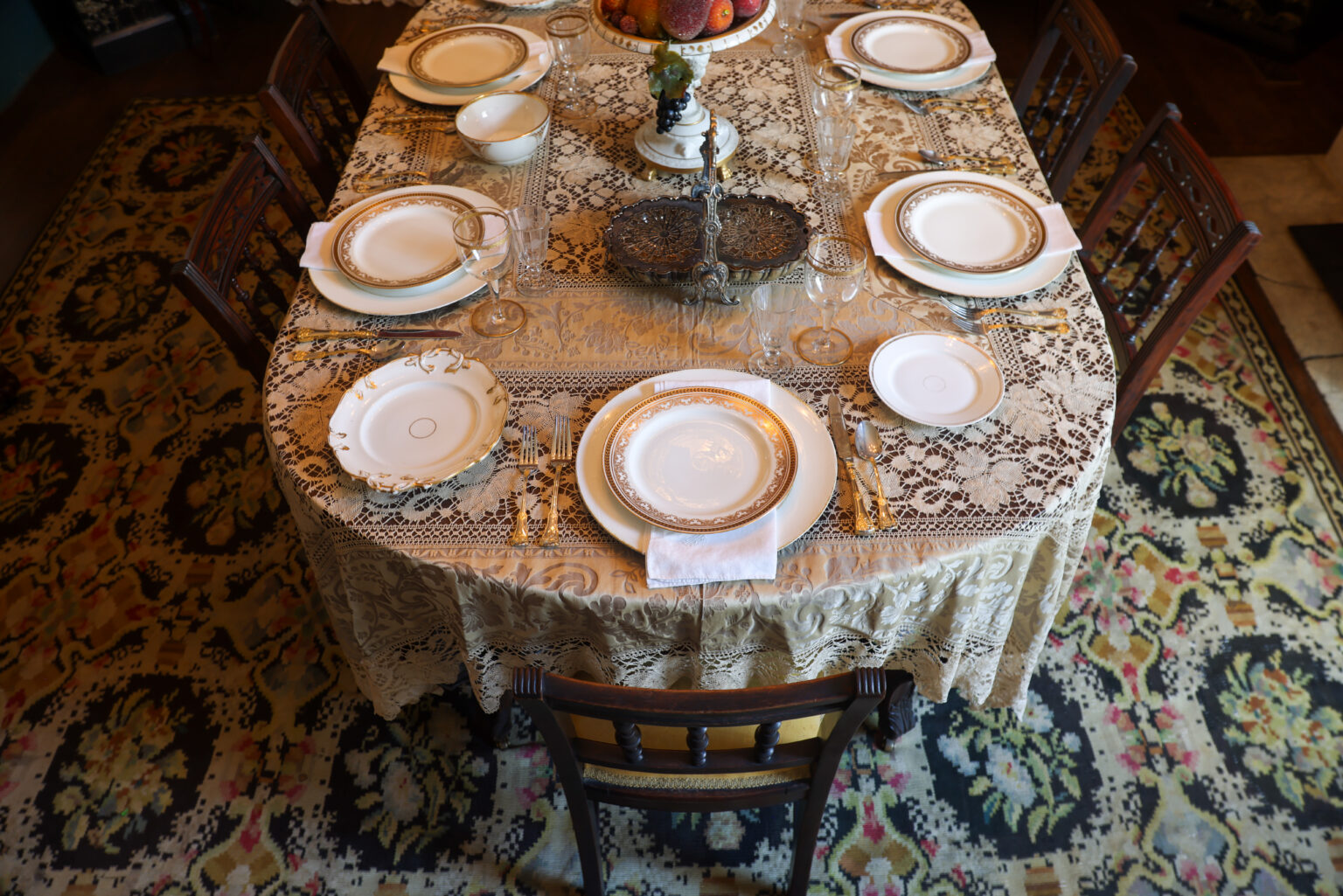 Latimer House Tours - The Latimer House Museum and Gardens